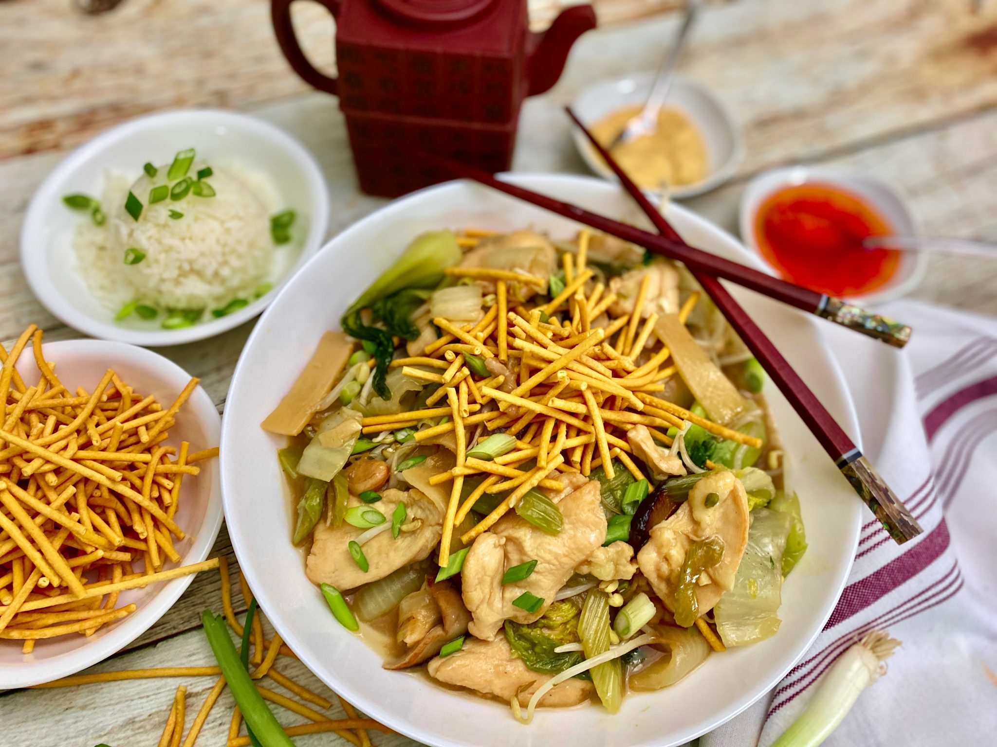 CHICKEN CHOW MEIN (CHINESE-AMERICAN TAKE OUT STYLE) - Dish off the Block