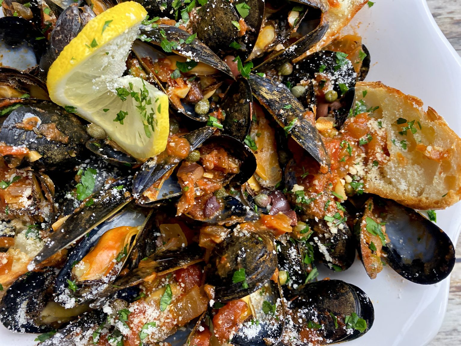 MUSSELS ALLA PUTTANESCA - Dish off the Block